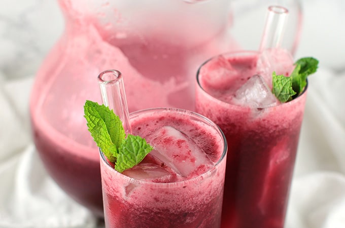 Strawberry-Hibiscus Iced Tea - Autoimmune Wellness